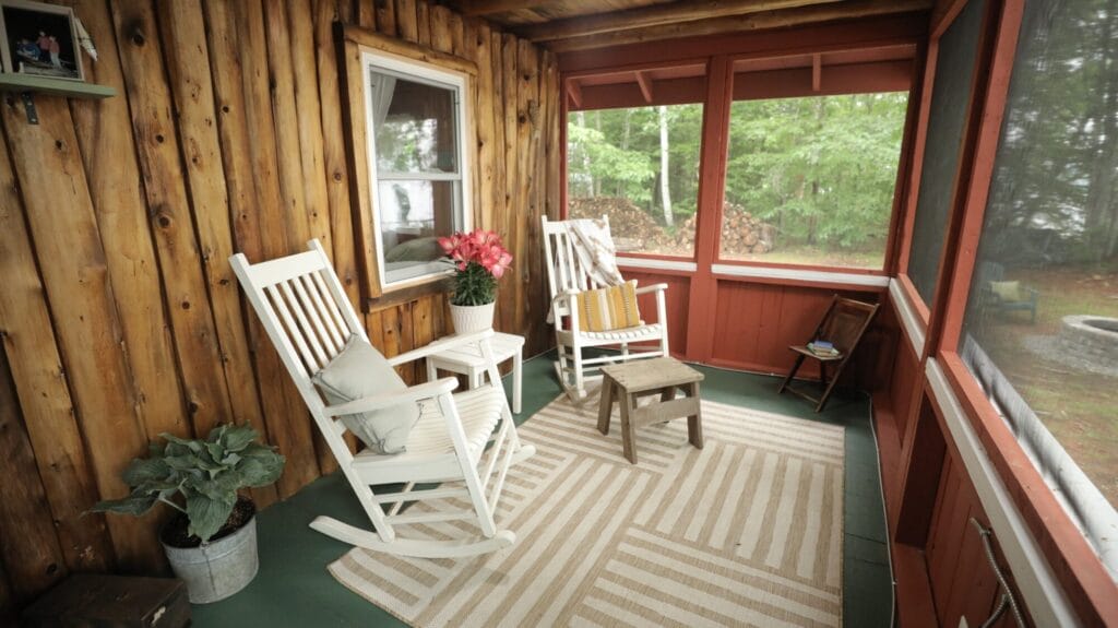 902-The Red Camp in Belgrade – Maine Cabin Masters